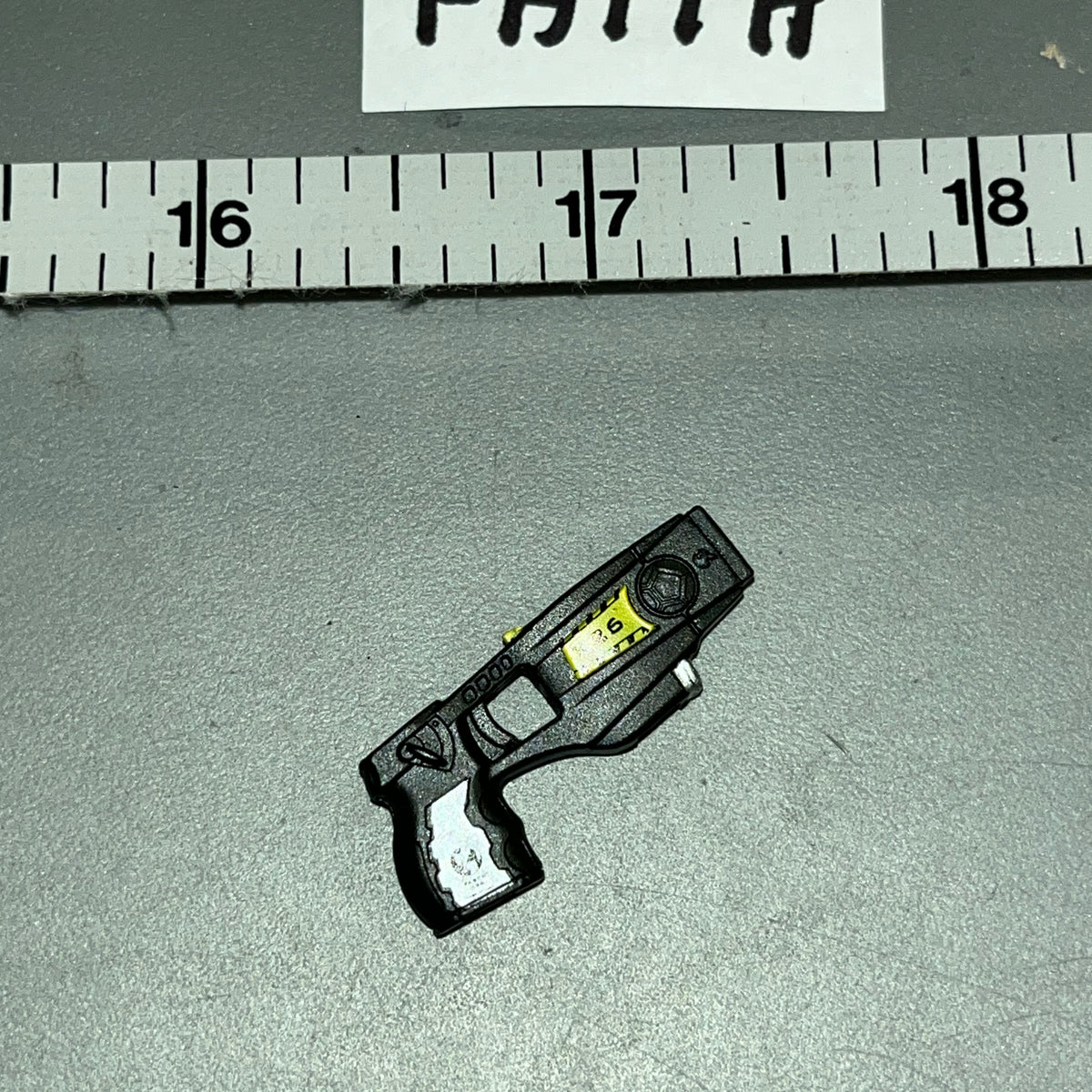 1/6 Scale Modern Era Police Miniature TOY Taser - DID – Zhukov's Attic