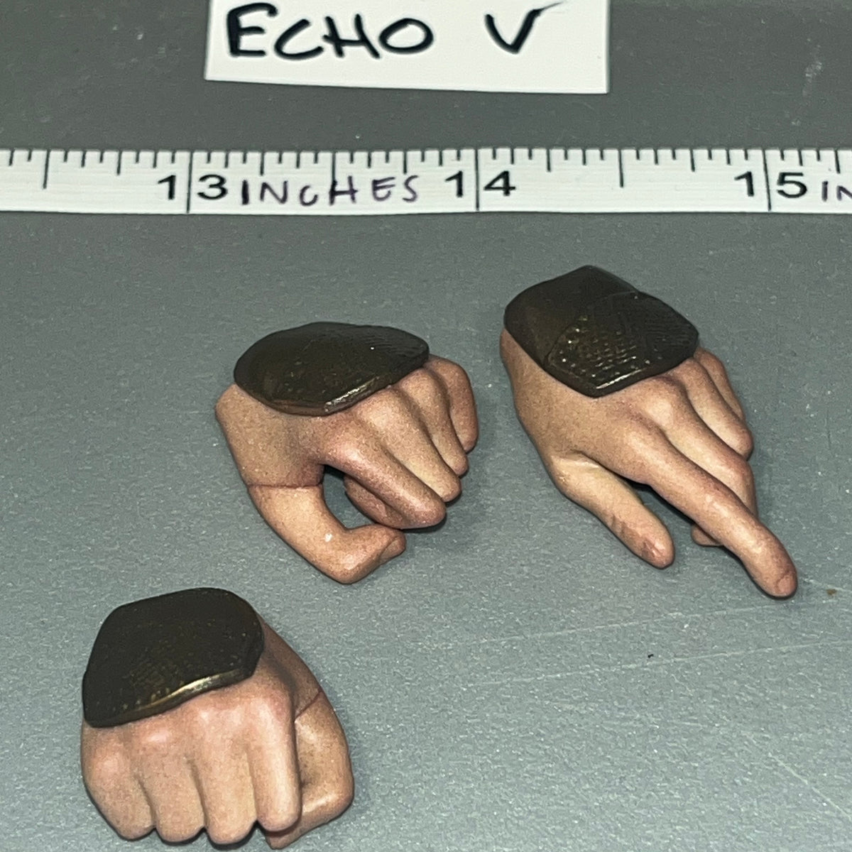1/6 Scale Hot Toys Loki Hand Lot - Marvel Comics Science Fiction ...