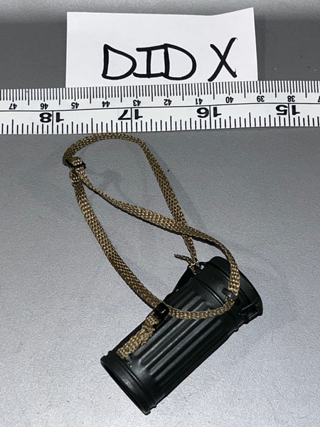 1/6 Scale WWII German Metal Gas Mask Can - DID 103542 – Zhukov's Attic